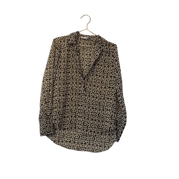Zara | Tops | Zara Chain Geometric Buttonup Blouse Size Xs | Poshmark